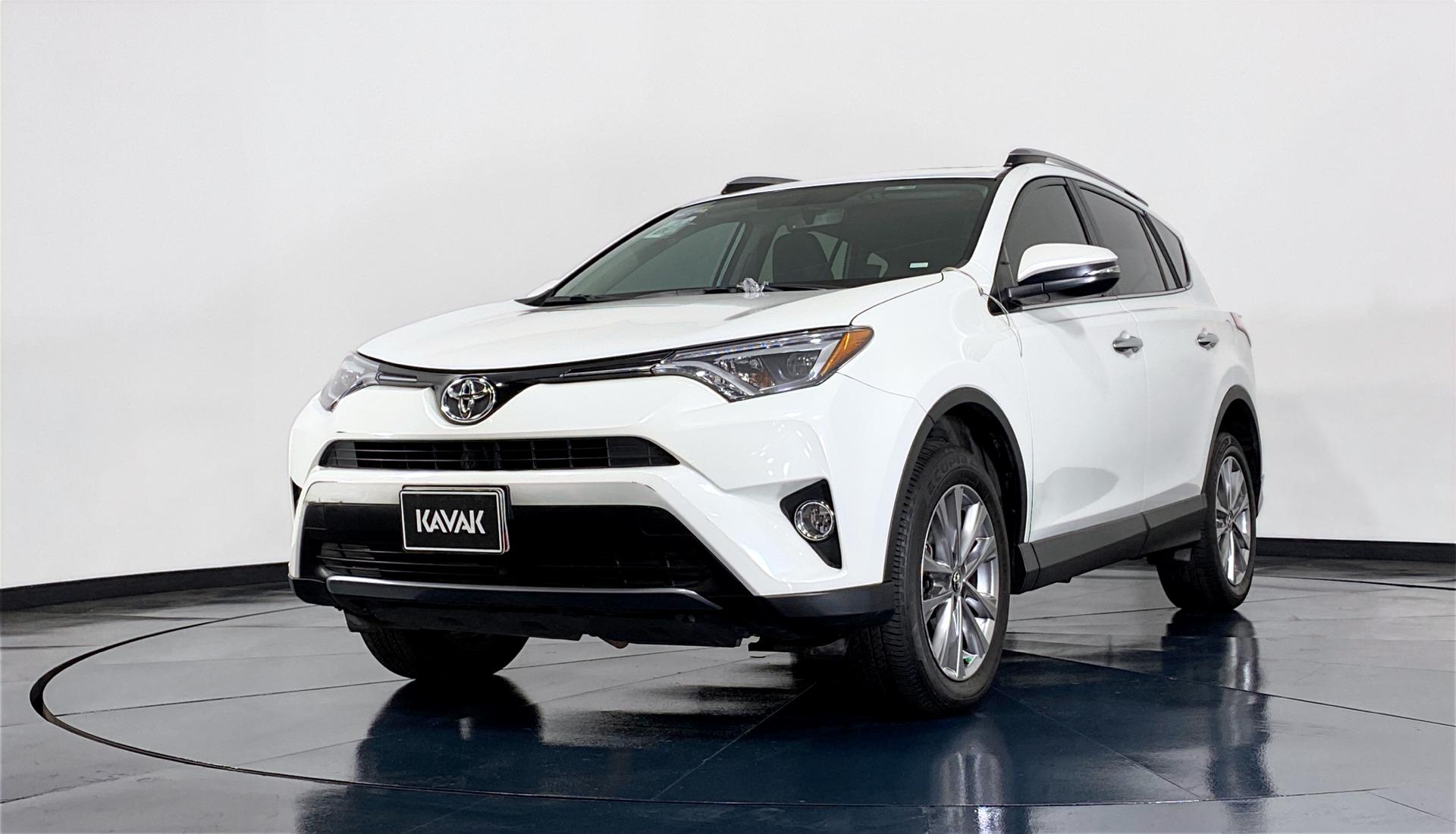 Toyota RAV4 2017 #113462 | 42000 KM | Precio: $397999