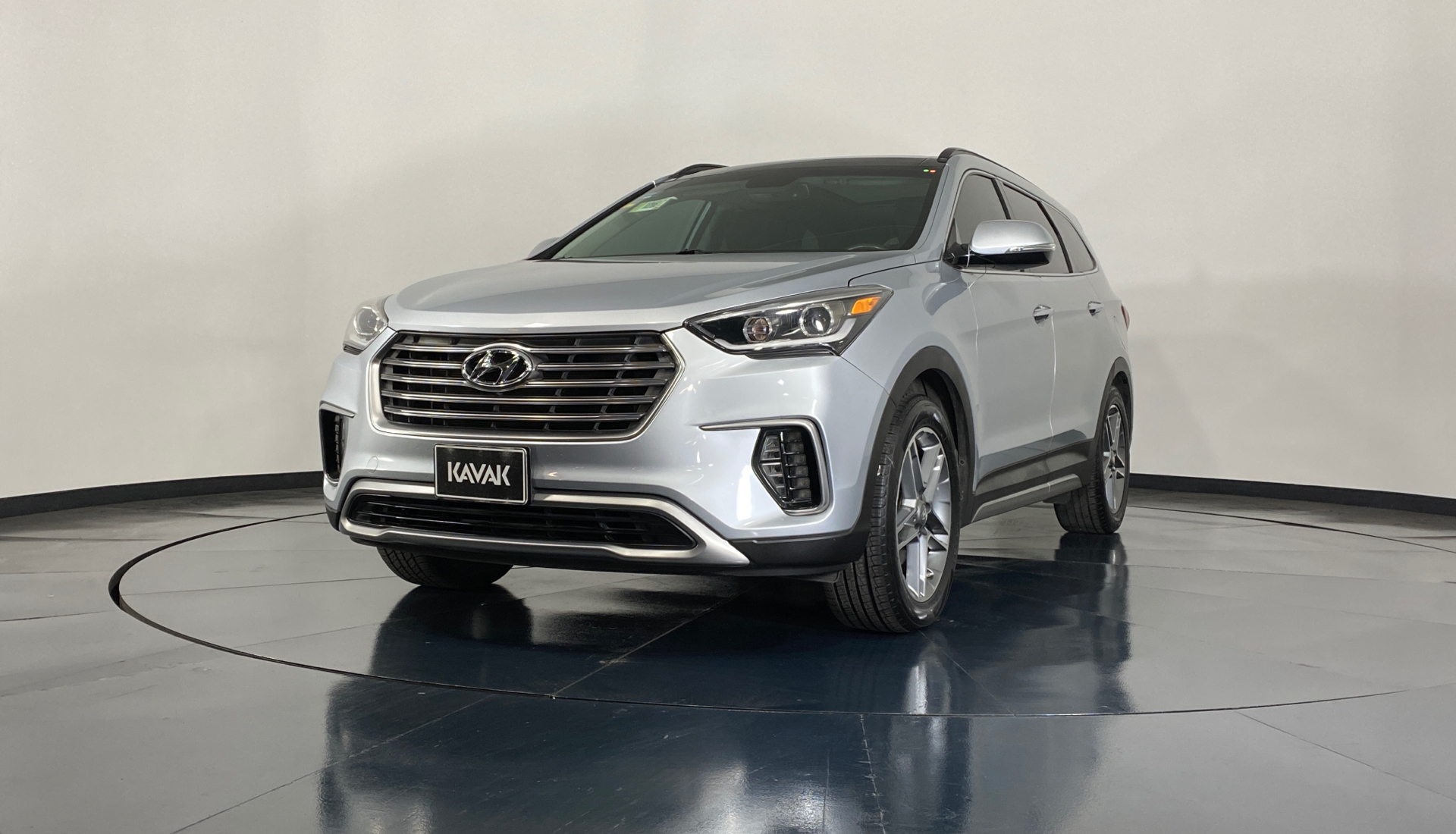 Hyundai Santa Fe 2018 #127289 | 43200 KM