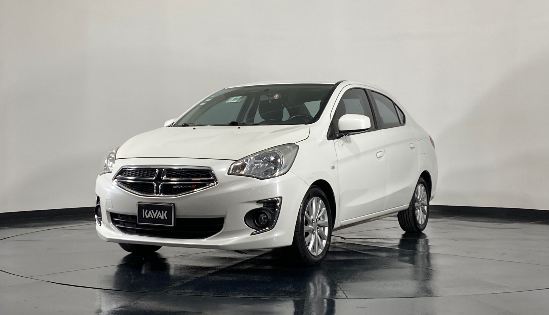 Dodge Attitude 2017 #129755 | 99500 KM | Precio: $157999