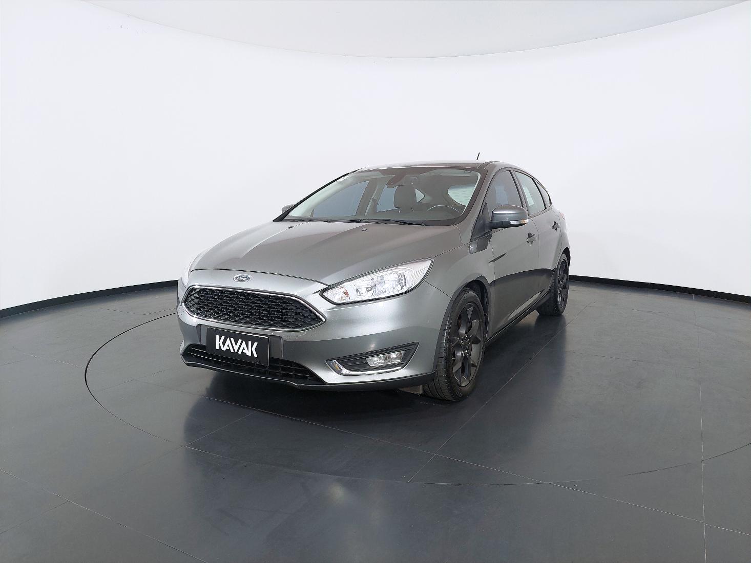 Carros Ford Focus SE PLUS Hatchback 2016 usados | KAVAK Brasil