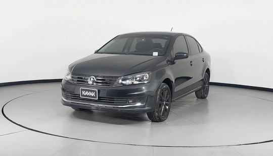 Volkswagen Vento gris | Kavak