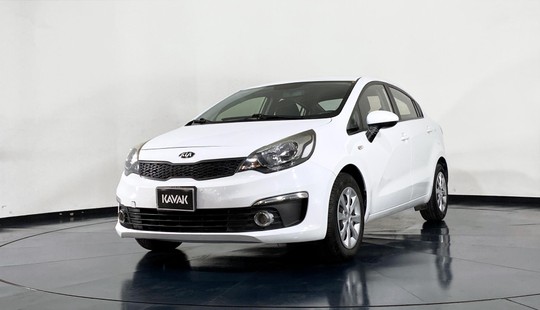 Kia Rio blanco Seminuevos | Kavak
