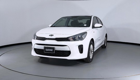 Kia Rio blanco Seminuevos | Kavak