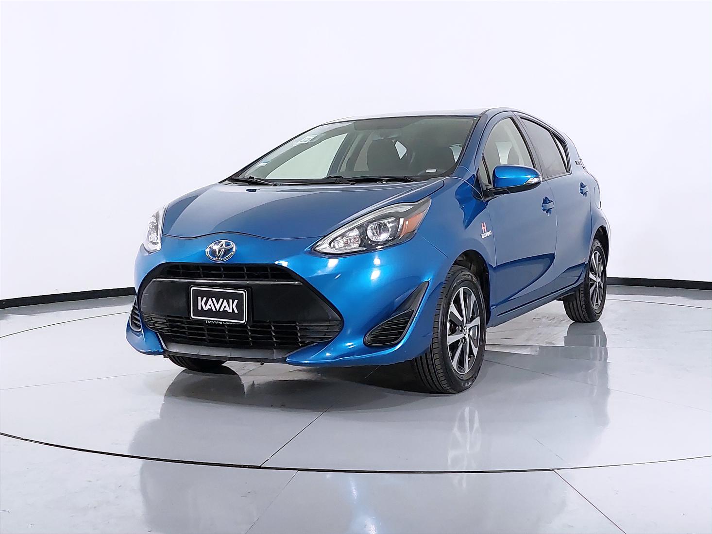 Autos Toyota Prius C Hatchback 2018 usados | KAVAK México