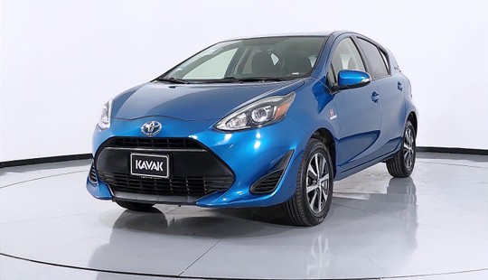 Autos Toyota Prius C Hatchback 2018 usados | KAVAK México