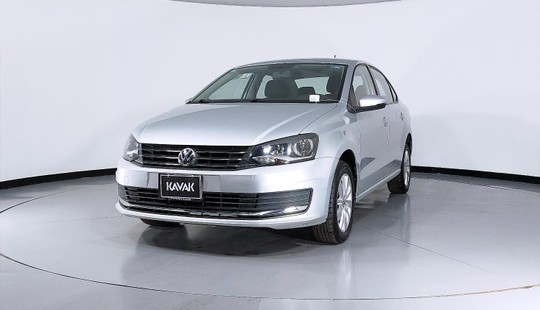 Volkswagen Vento gris | Kavak