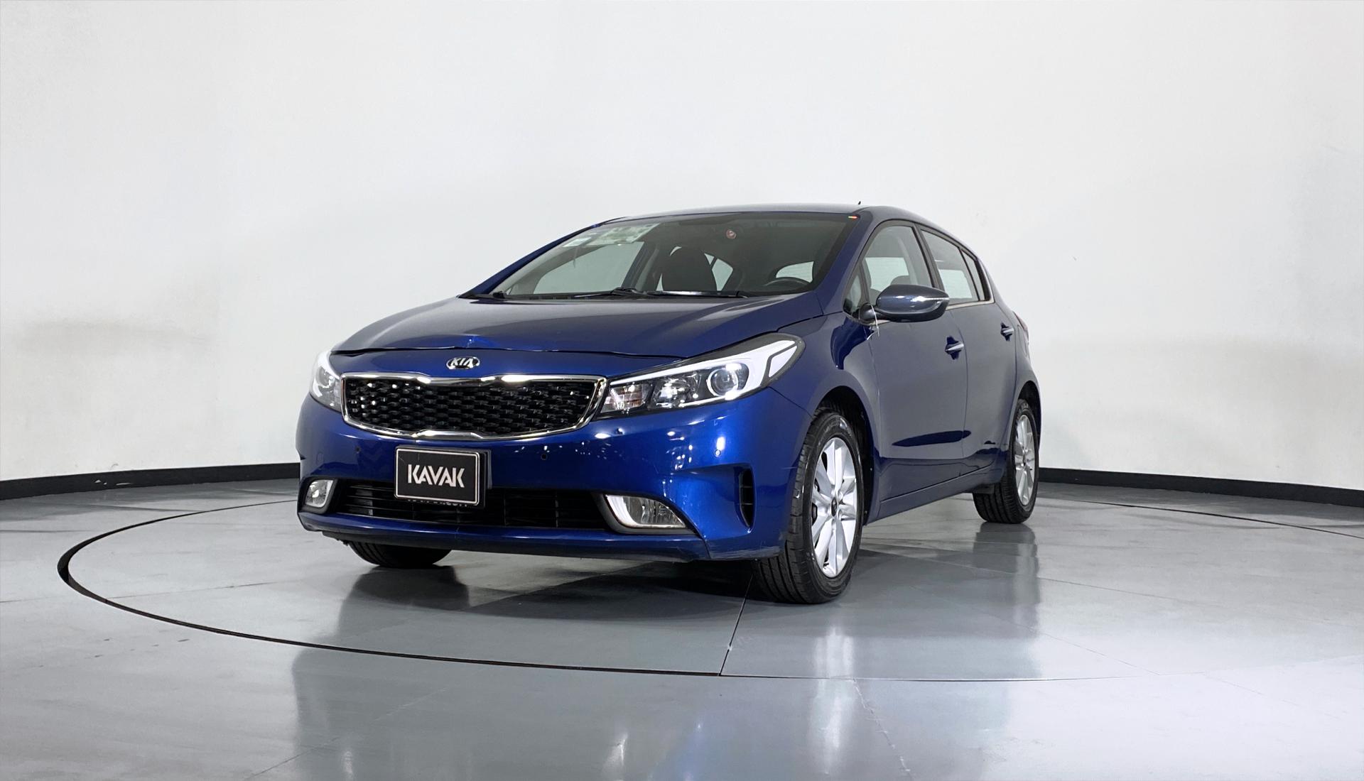 Autos Kia Forte Ex Hatchback 2017 usados | KAVAK México