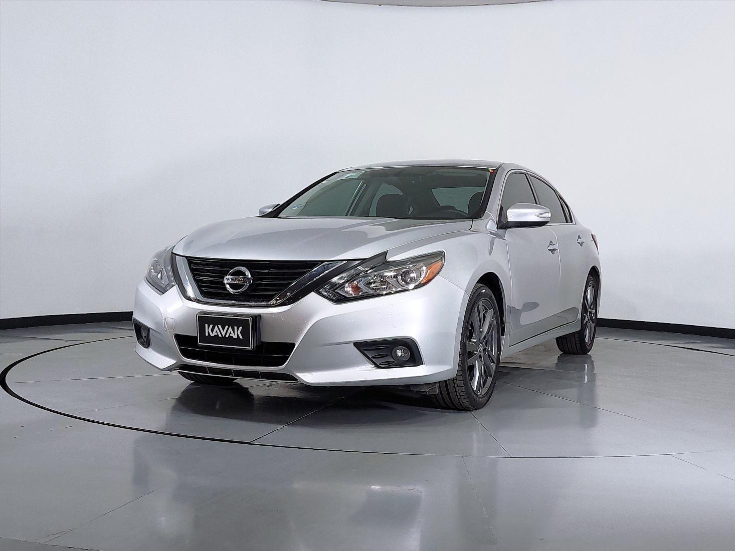 Autos Nissan Altima Advance Navi Sedan 2018 usados | KAVAK México