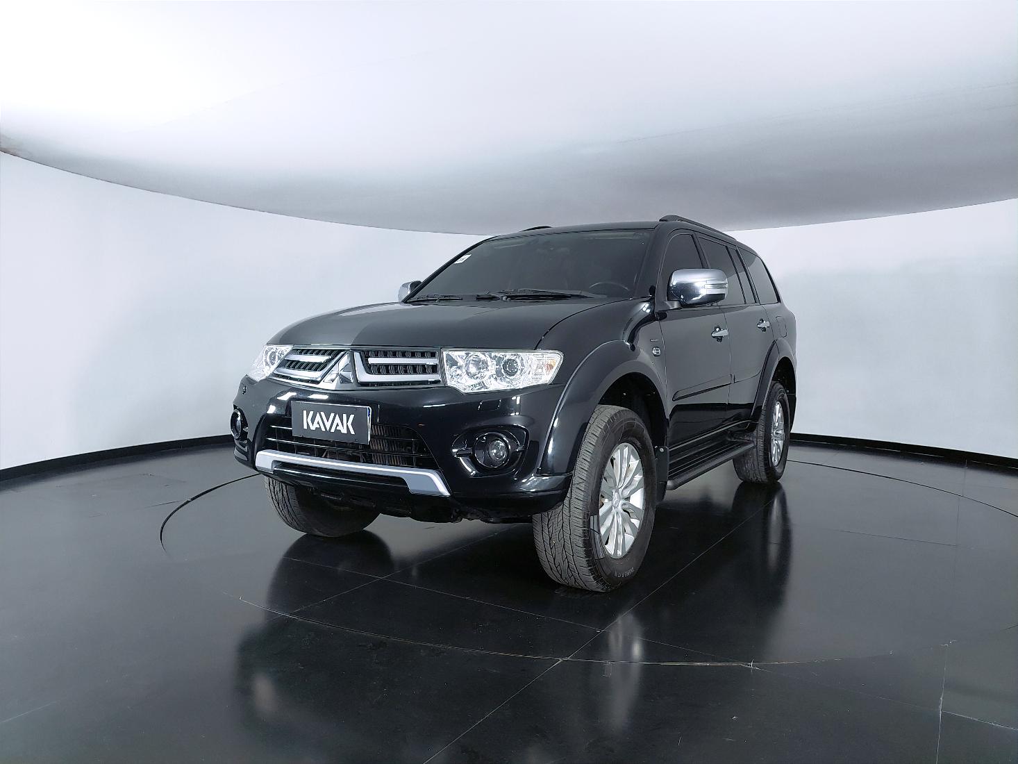 Carros Mitsubishi Pajero Dakar HPE 7L V6 Suv 2016 usados | KAVAK Brasil