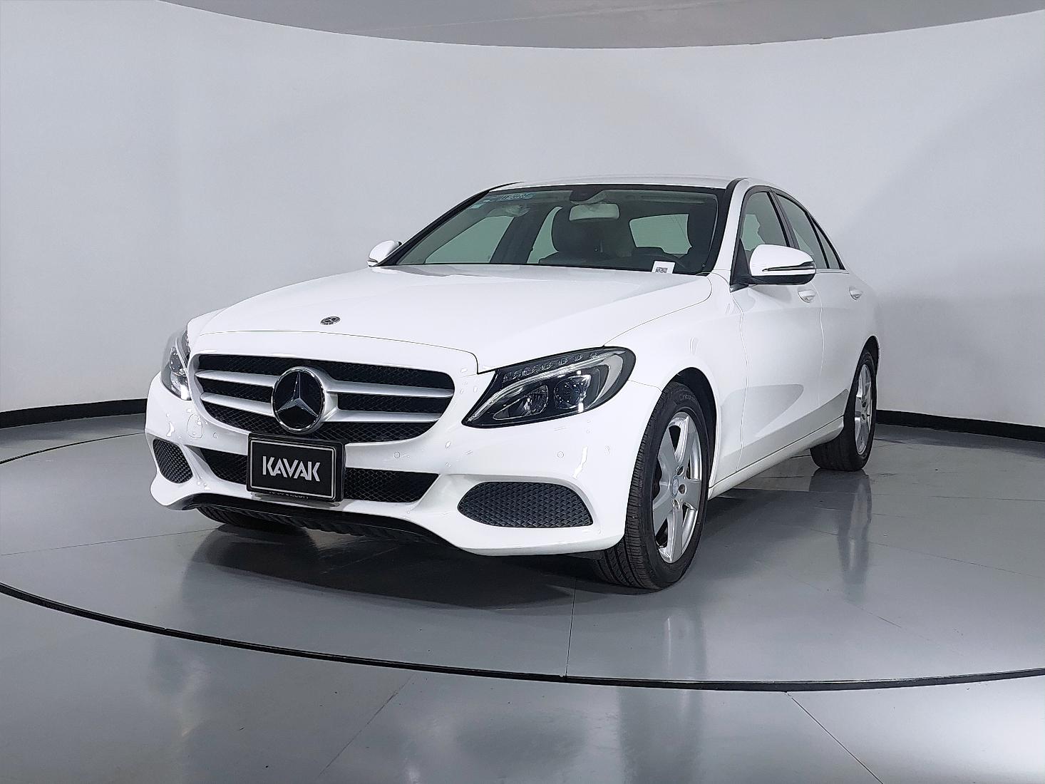 Autos Mercedes Benz Clase C 1.6 C 180 AUTO Sedan 2018 usados | KAVAK México