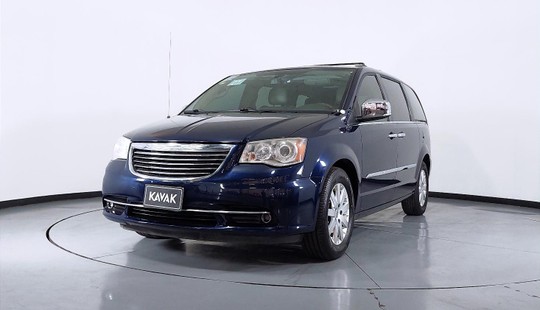 Autos Chrysler Town & Country Limited Minivan 2012 usados | KAVAK México