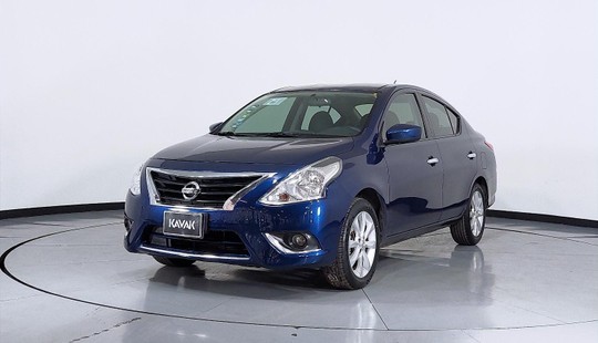 Nissan versa 2018 Azul | Kavak