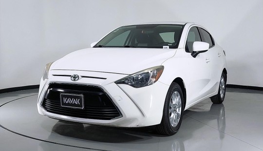 Toyota yaris mexico | Kavak