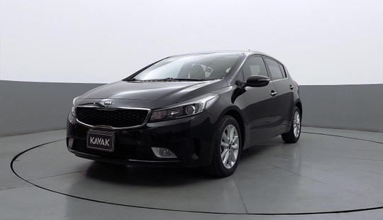 Autos Kia Forte Ex Hatchback 2018 usados | KAVAK México