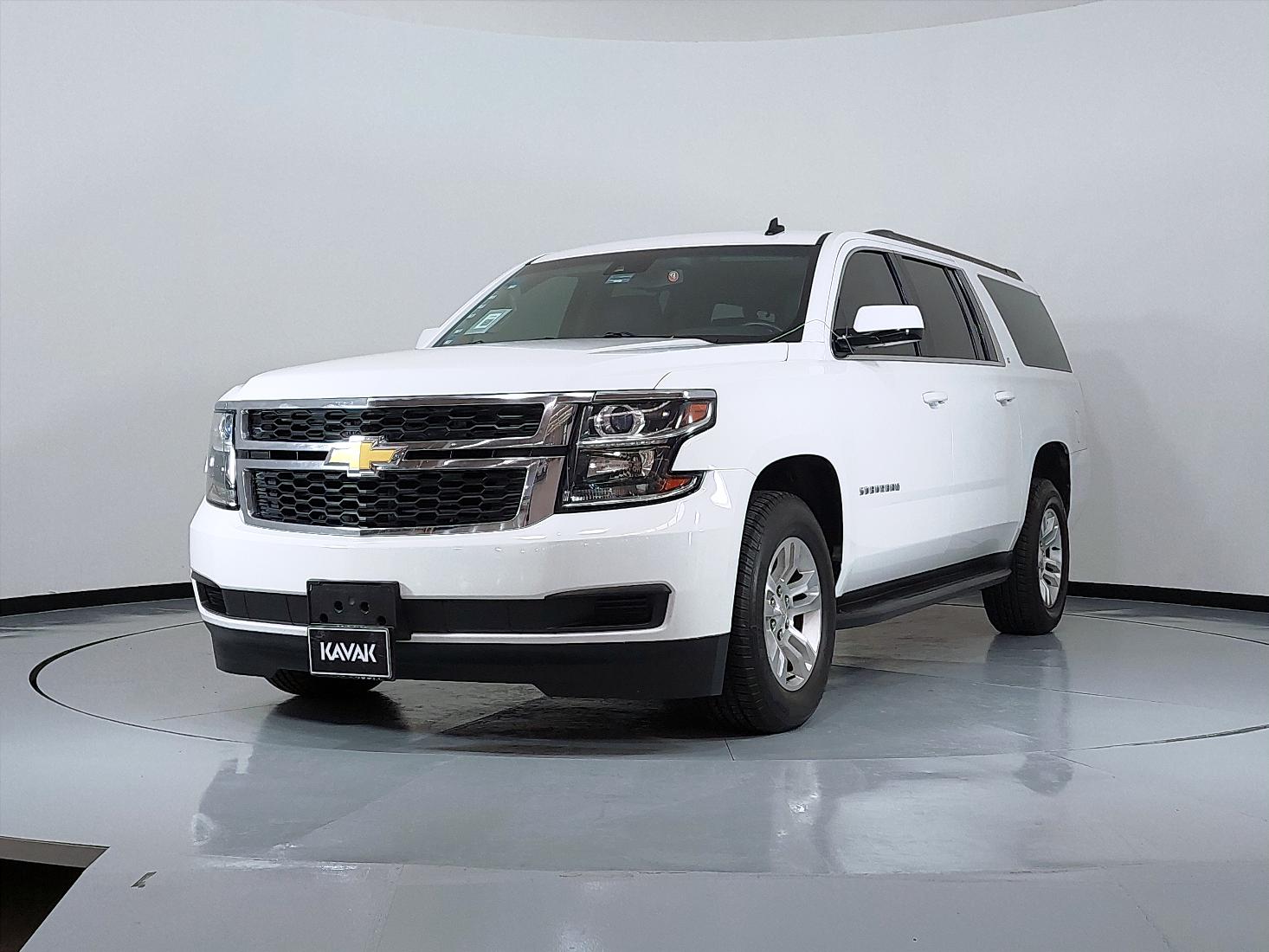 Autos Chevrolet Suburban 5.3 B LT AT Suv 2017 usados | KAVAK México