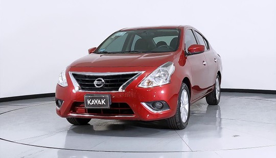 Nissan versa 2017 Rojo | Kavak