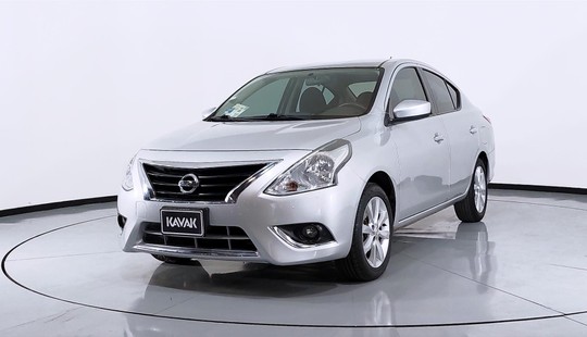 Nissan versa 2018 precio | Kavak