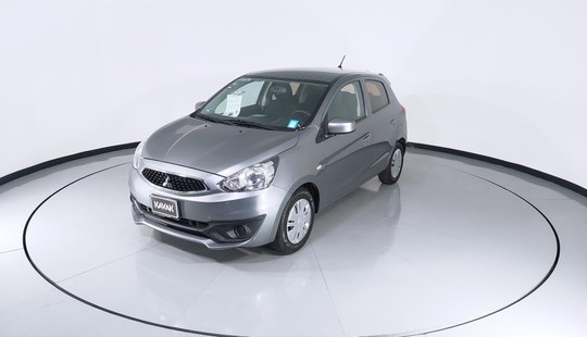 Mitsubishi Mirage gris | Kavak