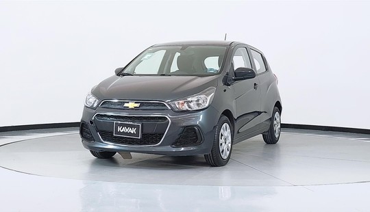Chevrolet Spark gris | Kavak
