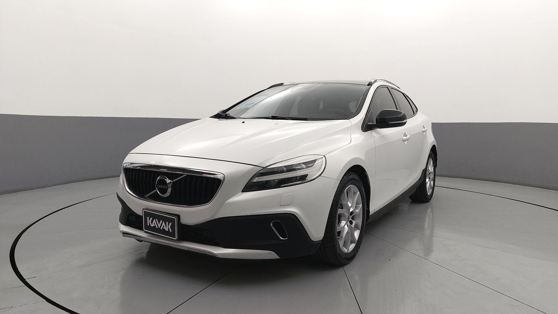 Autos Volvo V40 Inspiration Hatchback 2018 usados | KAVAK México