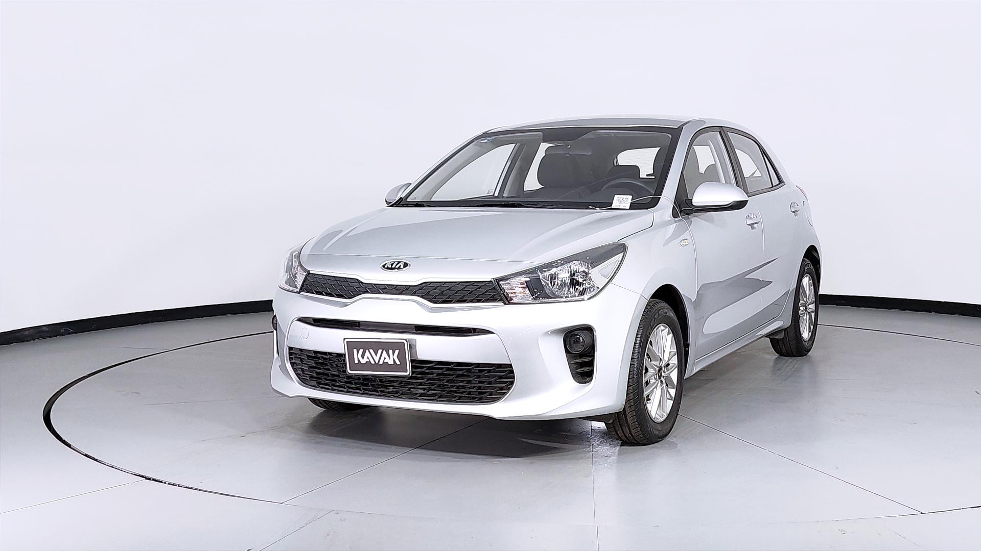 Autos KIA Rio 1.6 LX AUTO Hatchback 2020 usados | KAVAK México