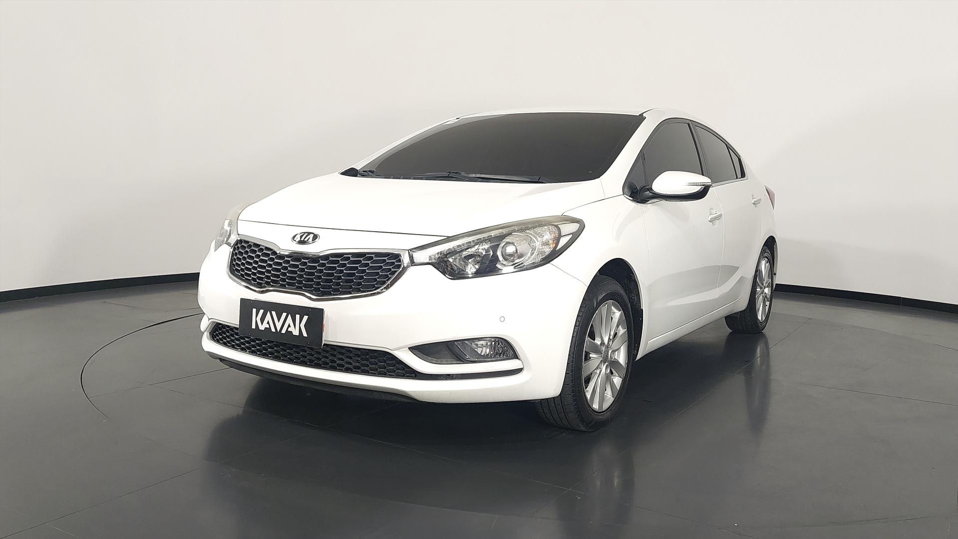 Carros Kia Cerato SX Sedan 2016 usados | KAVAK Brasil