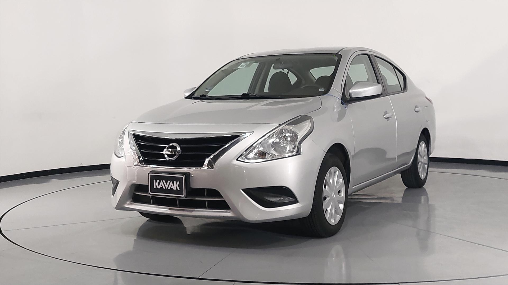 Autos Nissan Versa 1.6 SENSE AUTO Sedan 2018 usados | KAVAK México