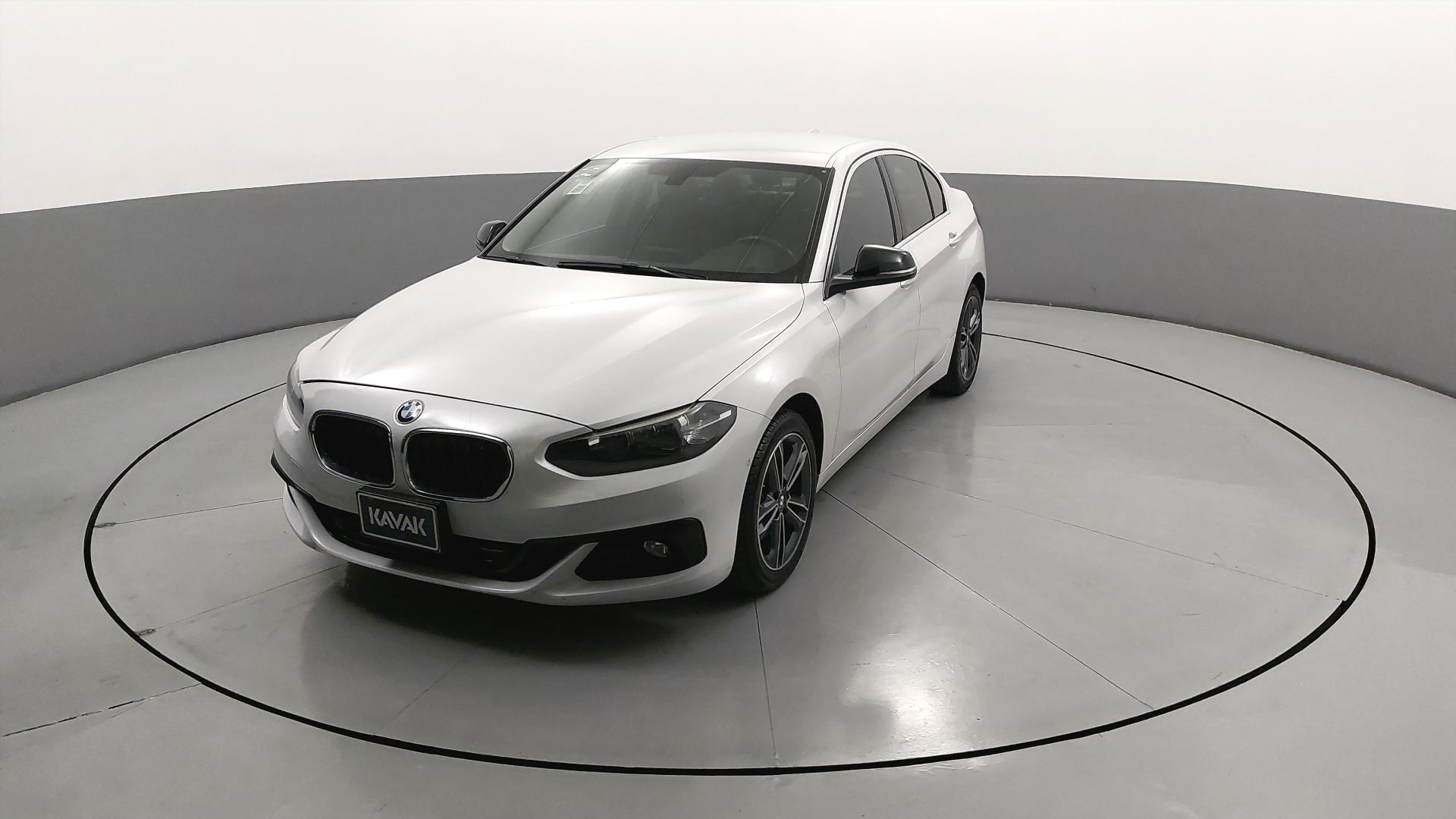 Autos BMW Serie 1 1.5 118IA SPORT LINE AUTO Sedan 2019 usados | KAVAK México