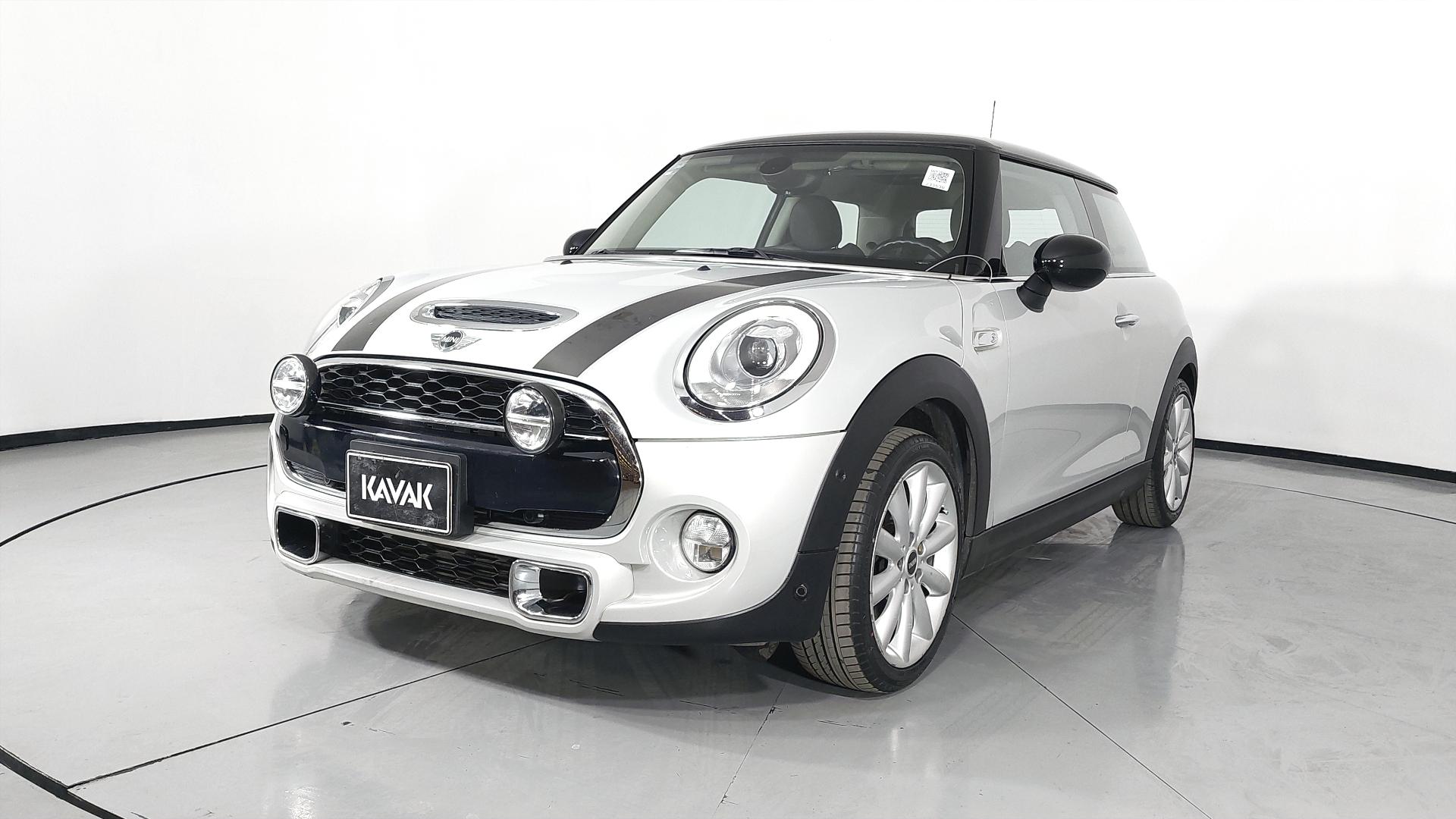 Autos Mini Cooper S Hot Chili Hatchback 2018 usados | KAVAK México