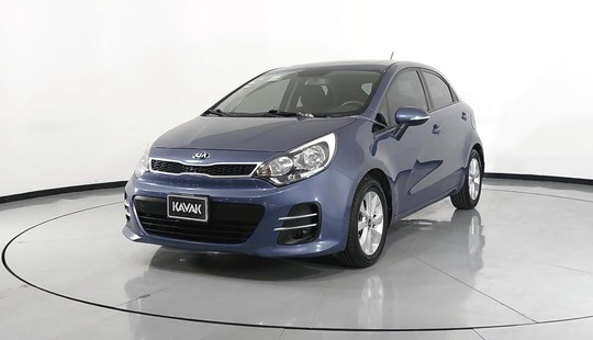 Autos Kia Rio Ex Hatchback 2017 usados | KAVAK México