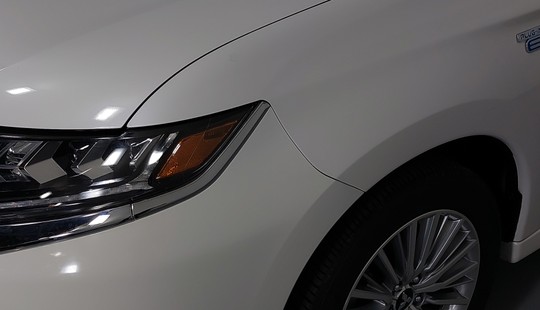 Autos Mitsubishi Outlander Limited Phev Suv 2019 usados | KAVAK México