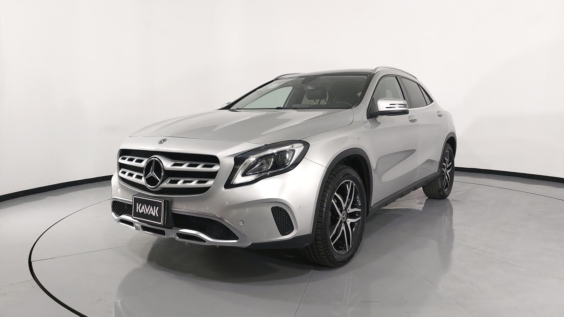 Autos Mercedes Benz Clase Gla GLA 200 CGI Suv 2018 usados | KAVAK México
