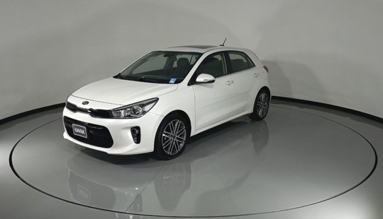 Autos Kia Rio Ex Pack Hatchback 2018 usados | KAVAK México