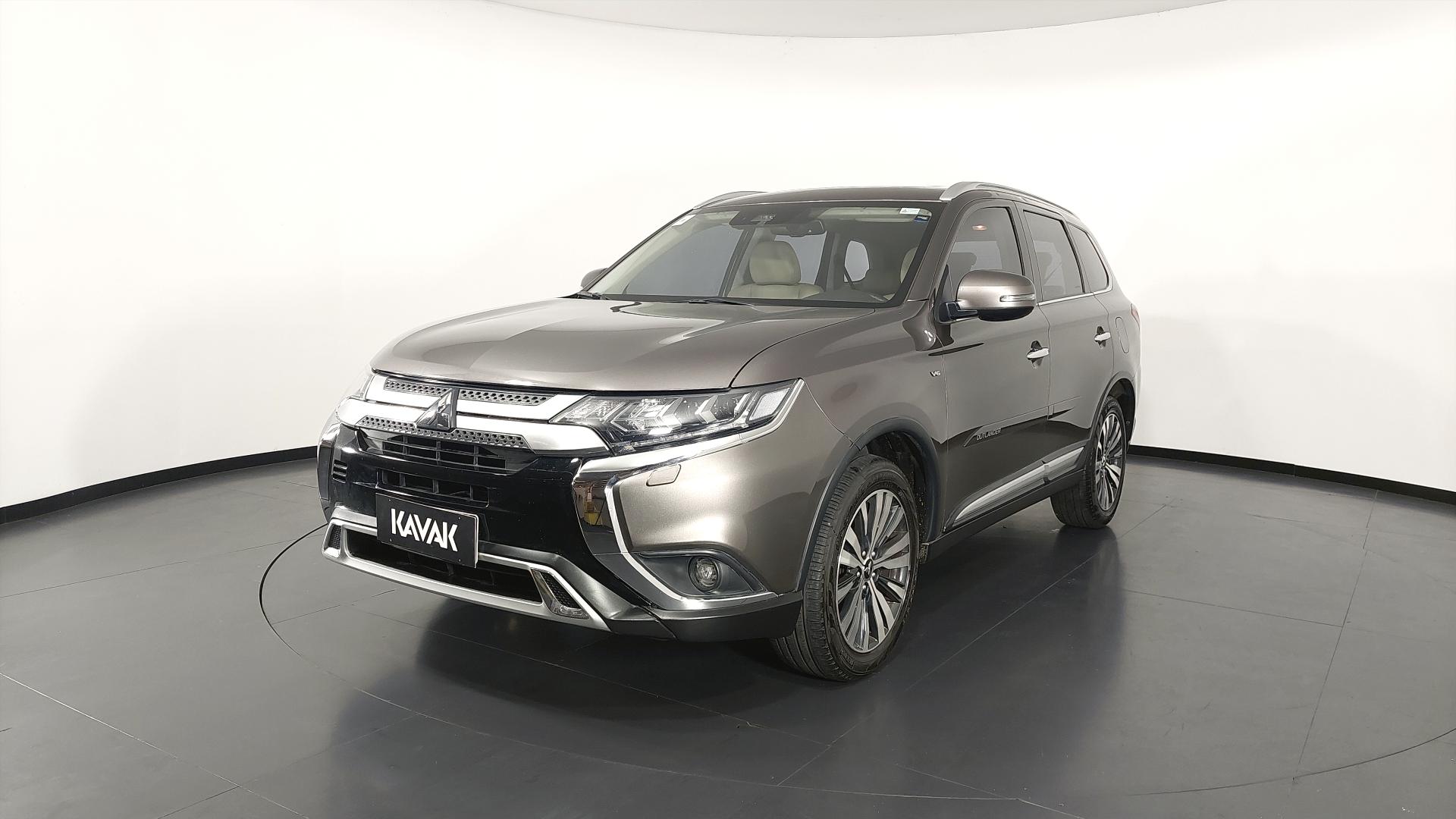 Carros Mitsubishi Outlander MIVEC V6 HPE-S AWD Suv 2020 usados | KAVAK ...