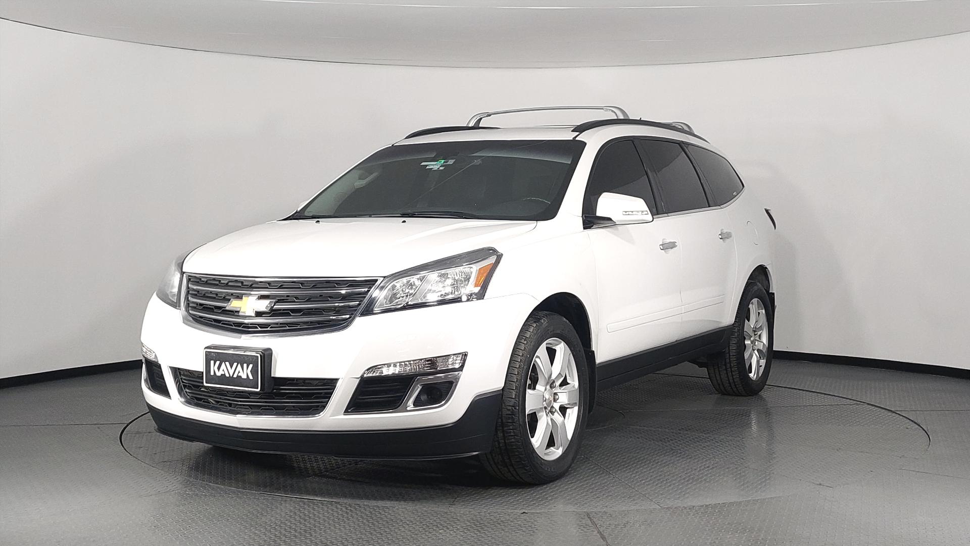 Carros Chevrolet Traverse 3.6 LT V6 4x4 AT Suv 2017 usados | KAVAK Perú