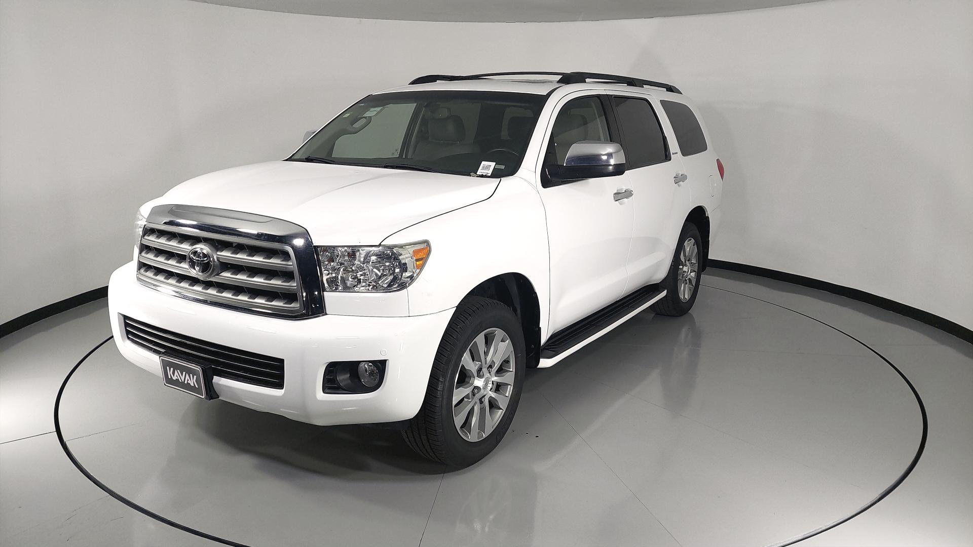 Autos Toyota Sequoia 5.7 V8 LIMITED Suv 2017 usados | KAVAK México