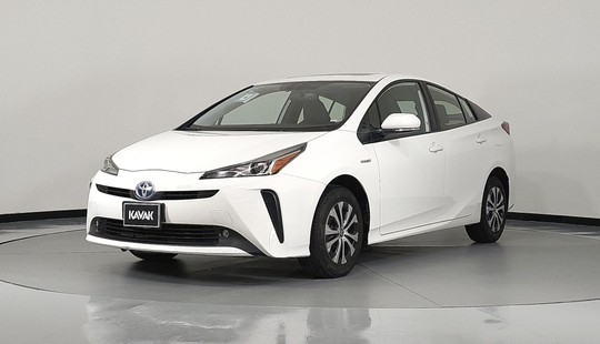 Autos Toyota Prius Premium Hatchback 2020 usados | KAVAK México