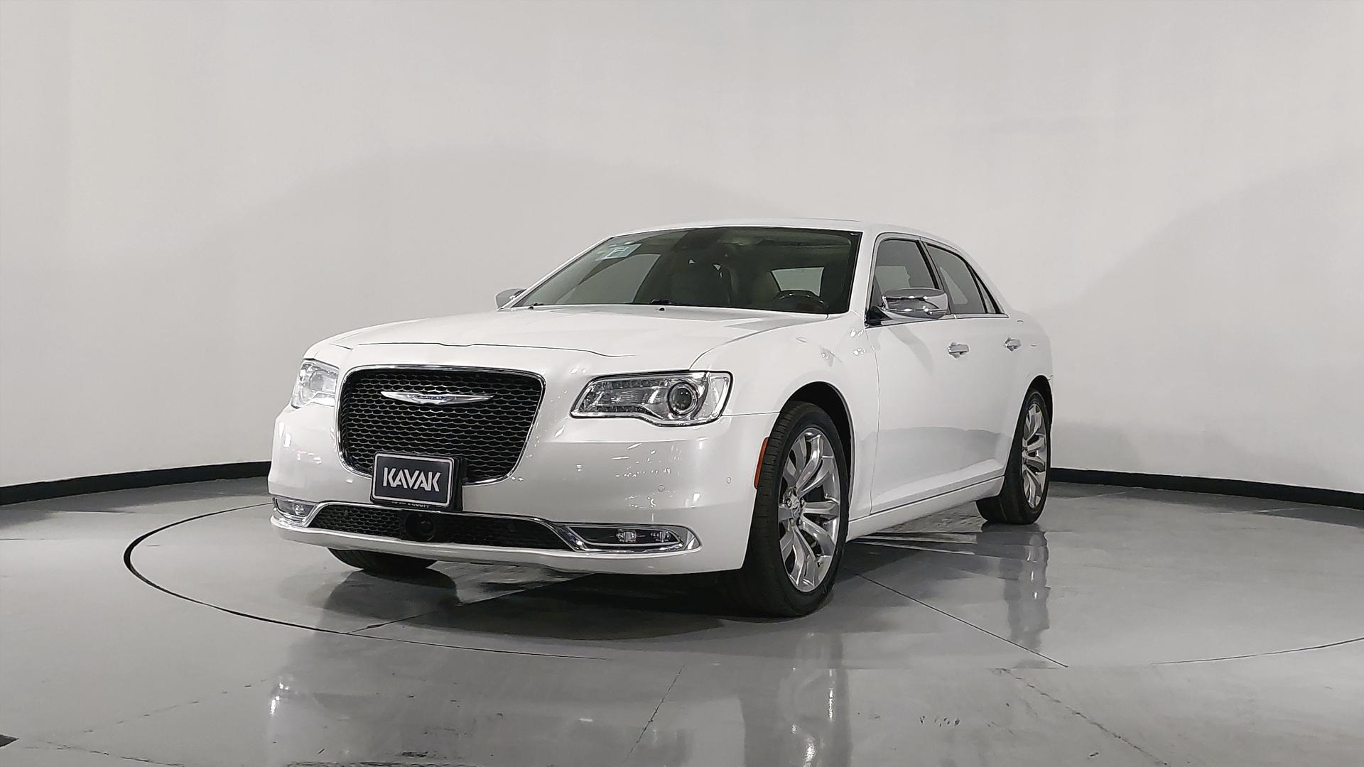 Autos Chrysler 300 C Hemi Sedan 2015 usados | KAVAK México