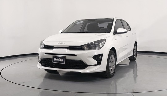 Autos Kia Rio L Sedan 2022 usados | KAVAK México