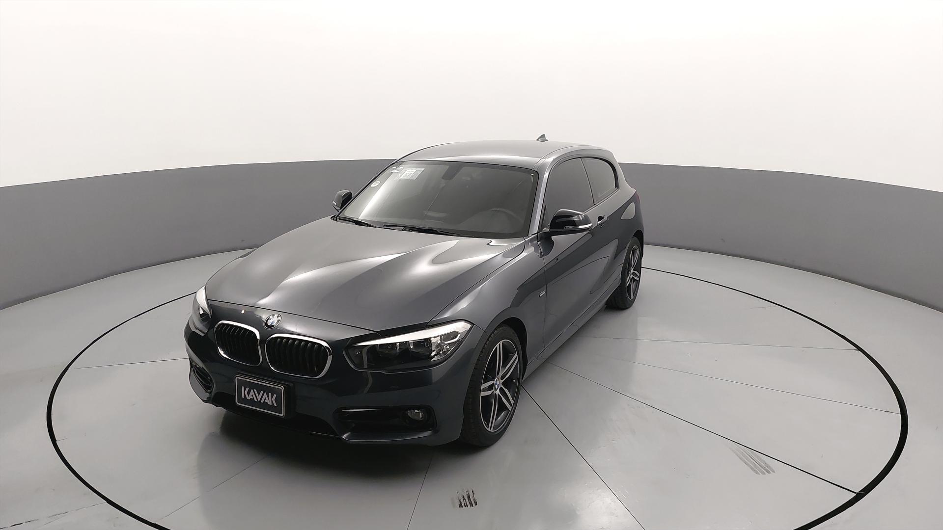 Autos Bmw Serie 1 118I Sport Line Hatchback 2018 usados | KAVAK México