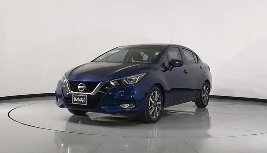 Nissan versa 2020 Azul | Kavak