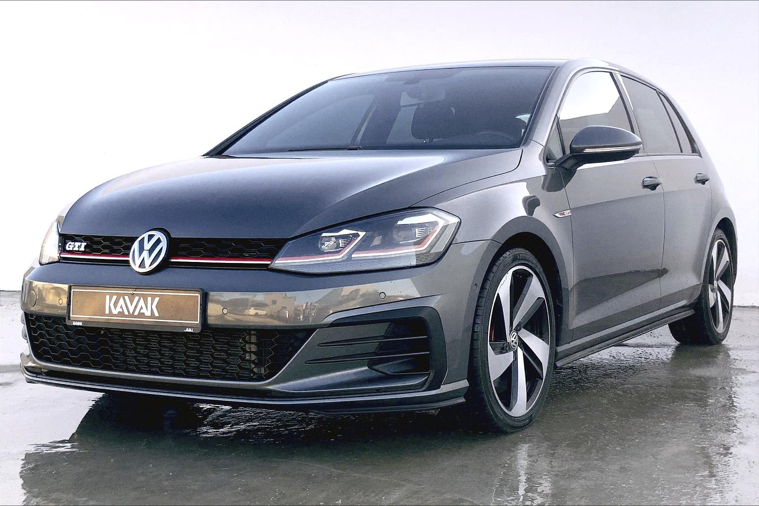 Used Volkswagen Golf GTI -Cloth Hatchback 2017 Cars for Sale | KAVAK Oman