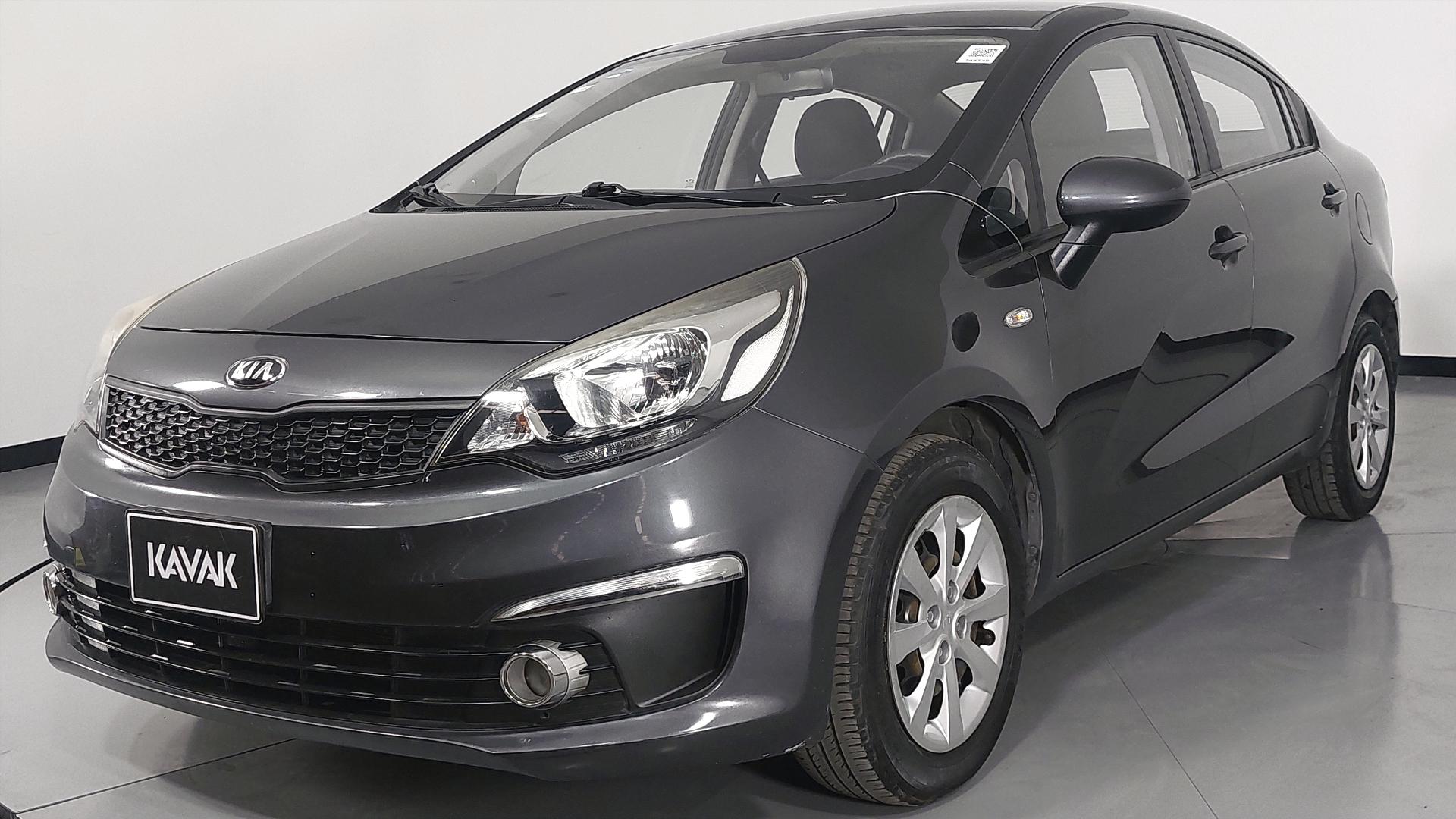 Autos Kia Rio 1.6 LX MT Sedan 2016 usados | KAVAK México
