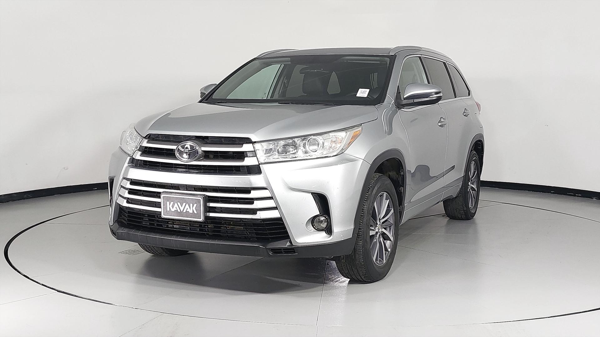 Autos Toyota Highlander XLE Suv 2018 usados | KAVAK México