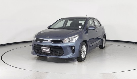 Autos Kia Rio Ex Hatchback 2020 usados | KAVAK México