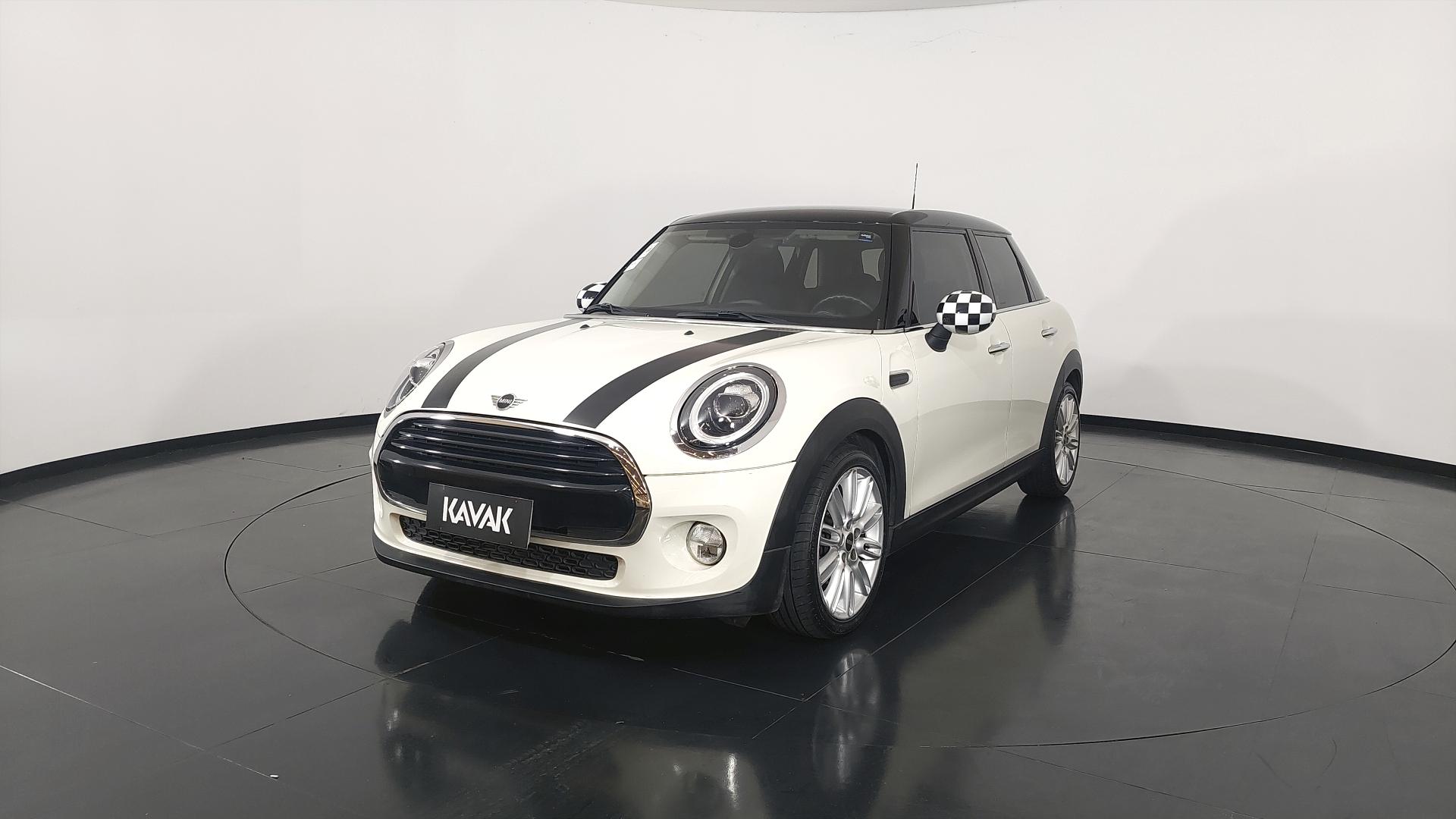 Carros Mini Cooper TWINPOWER Hatchback 2019 usados | KAVAK Brasil
