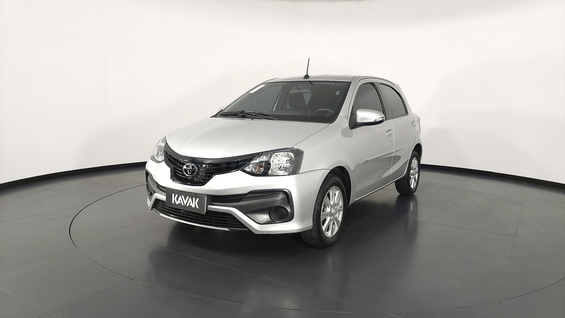 Carros Toyota Etios X PLUS Hatchback 2019 usados | KAVAK Brasil