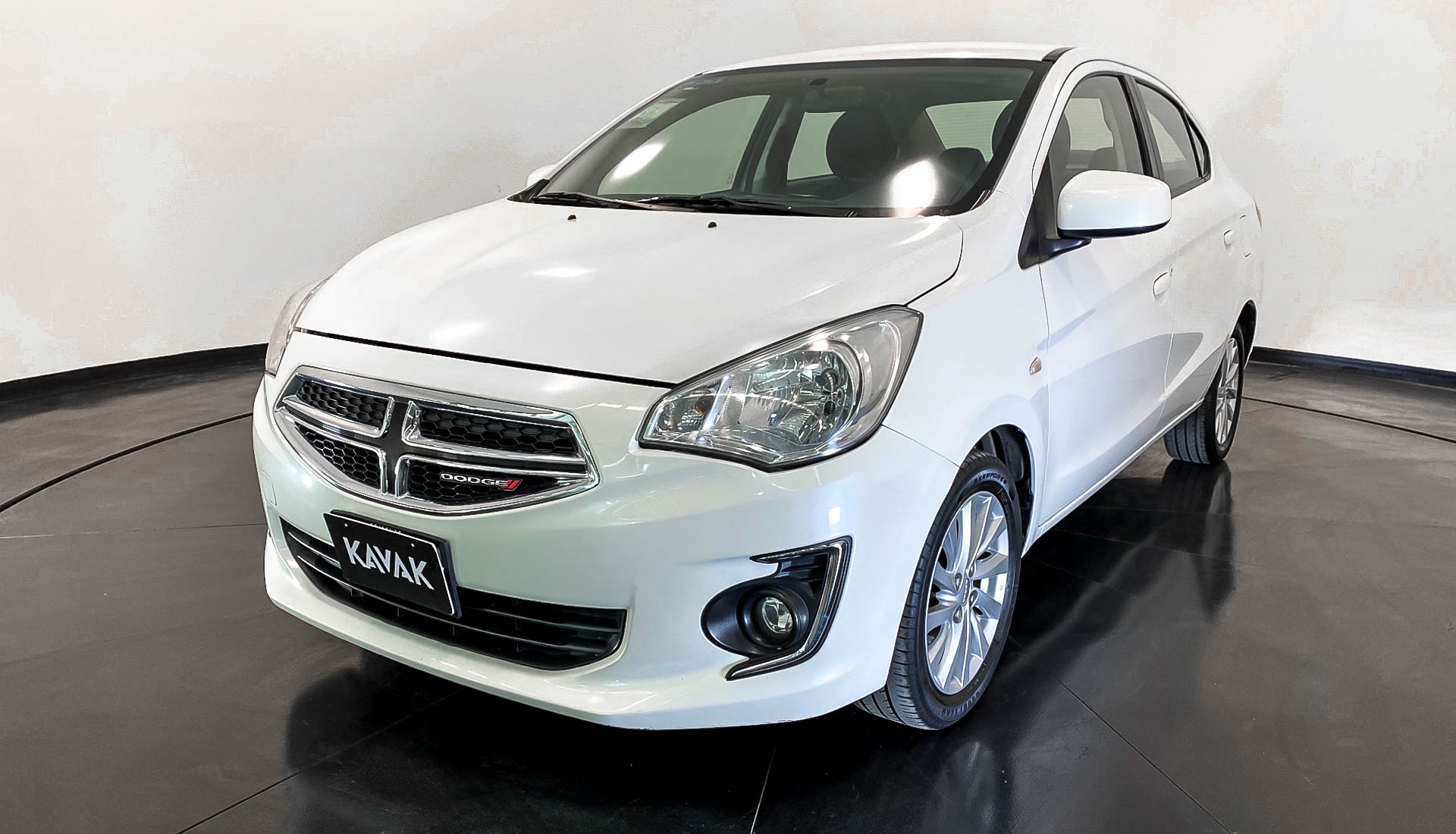 Dodge Attitude 2016 #24805 | 77417 KM | Precio: $139999