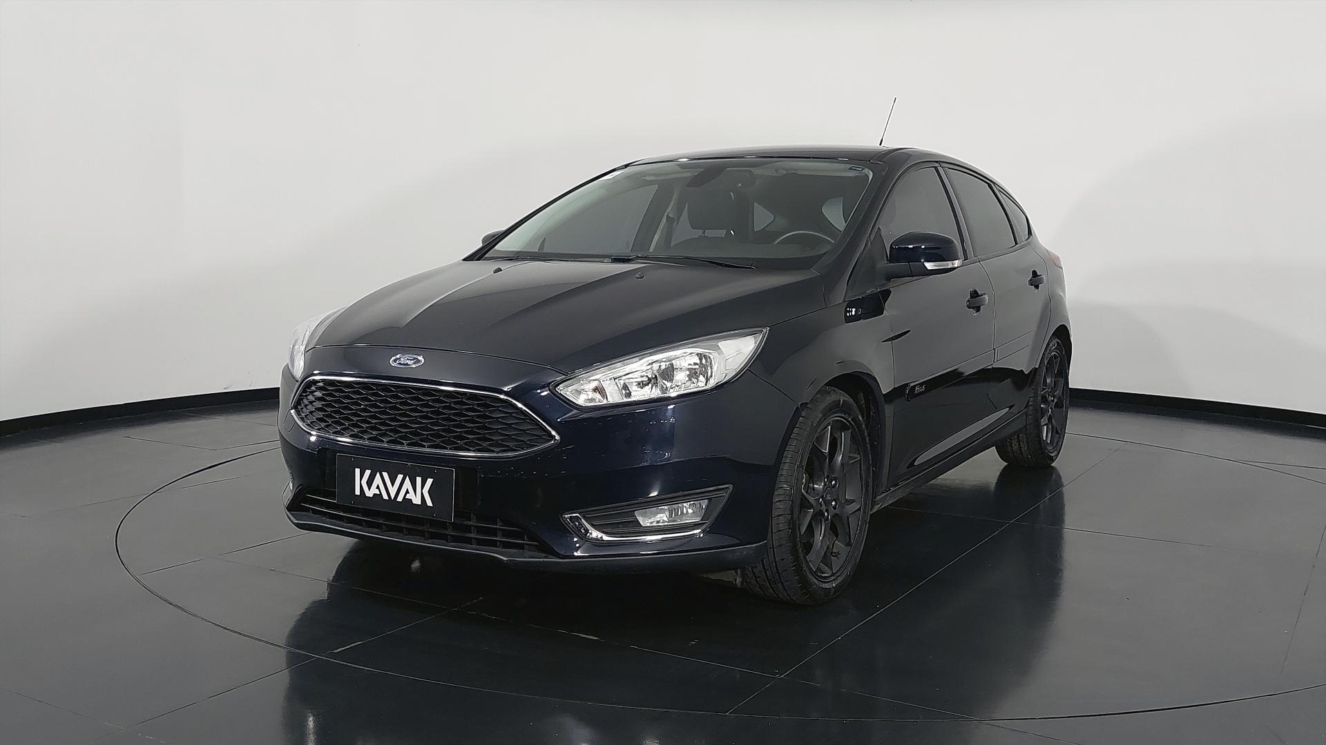 Carros Ford Focus SE PLUS Hatchback 2018 usados | KAVAK Brasil