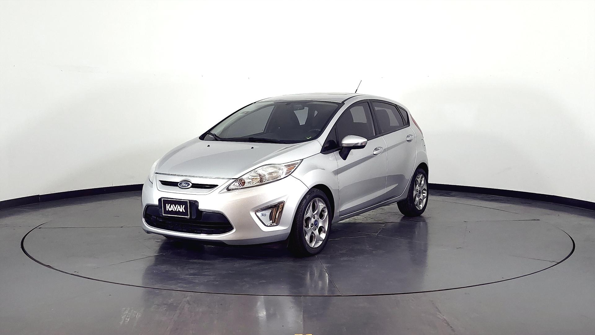 Autos Ford Fiesta Kinetic Design 1.6 Design 120cv Titanium Hatchback ...